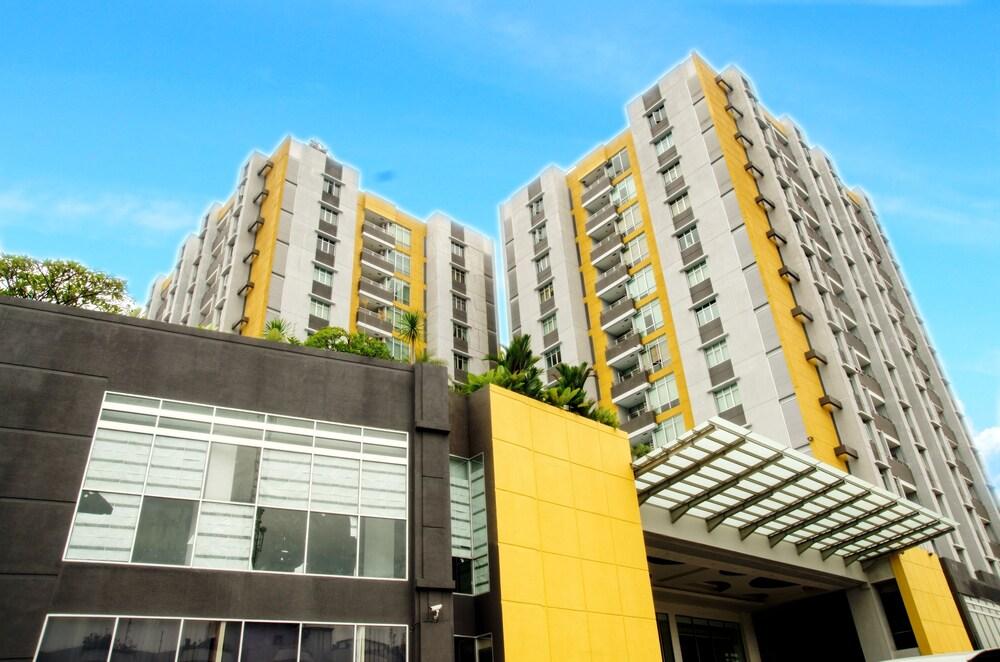 Home - Royal Suite Condotel